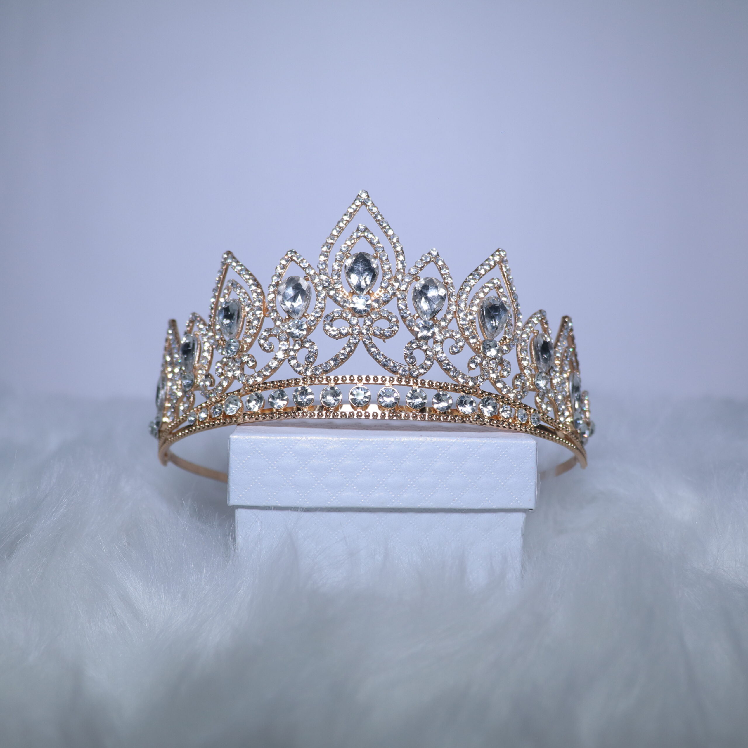 Corona Estilo Realeza Dimensiones Ideales - Corona C1 - EvelynBoutique
